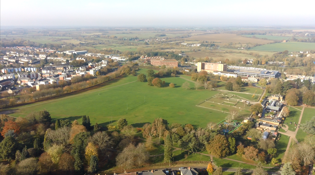 Harlow Town Park - Added to Parks and Recreation in East of England ...