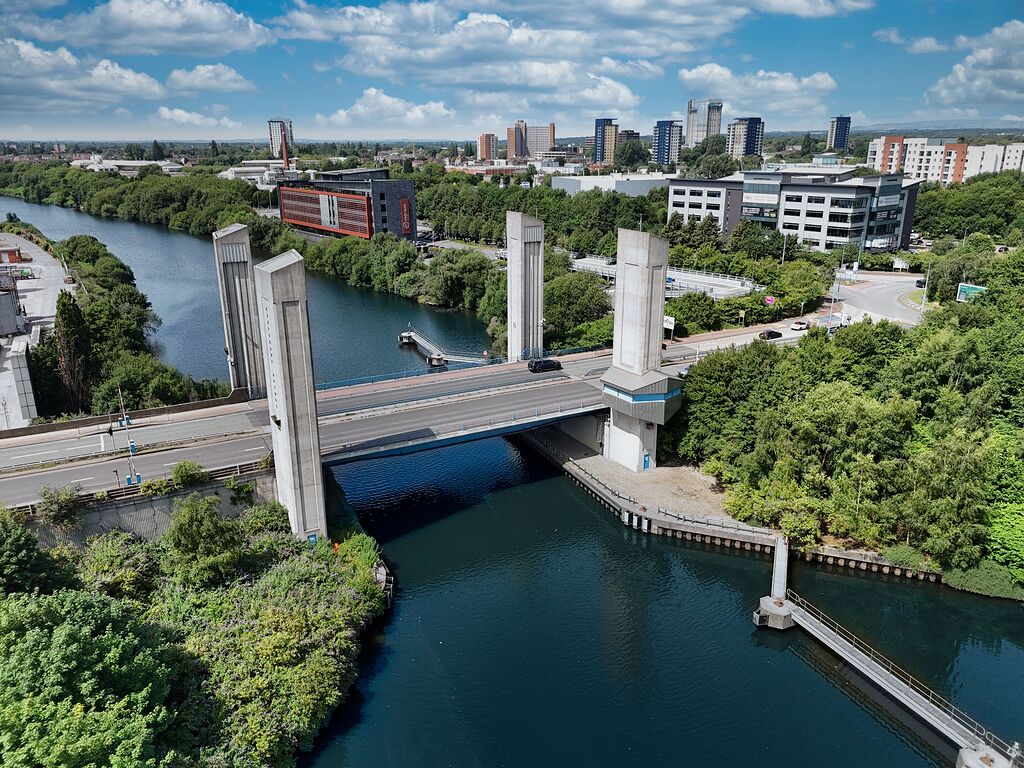 Centenary Vertical Lift Bridge and Allied Mill - Salford Manchester ...