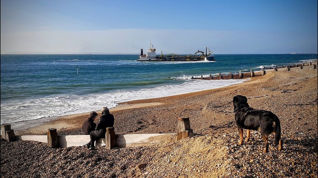 Saucepan Two feeds the beach! - Non-drone Photos & Video - Grey Arrows ...