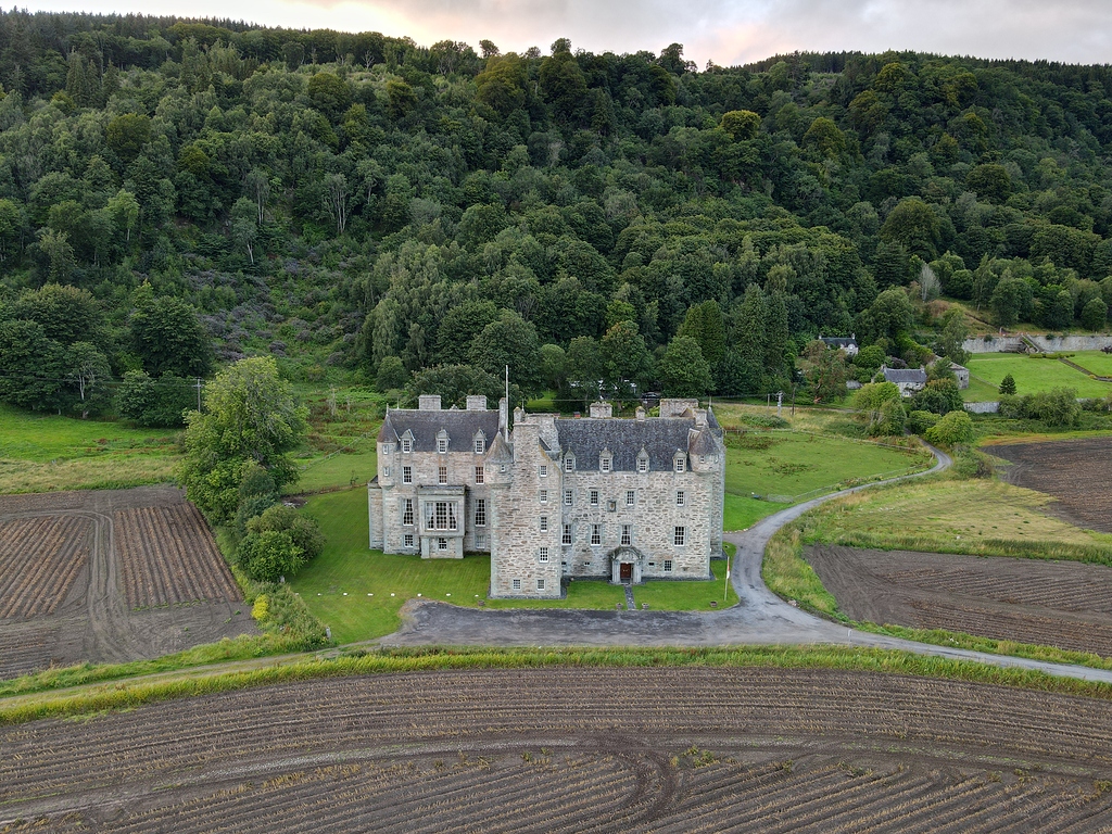 Castle Menzies - Added to Castles and Fortifications in Scotland ...