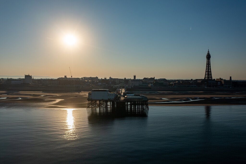 Early morning(well 7am)Blackpool sights - Photos by Drone - Grey Arrows ...