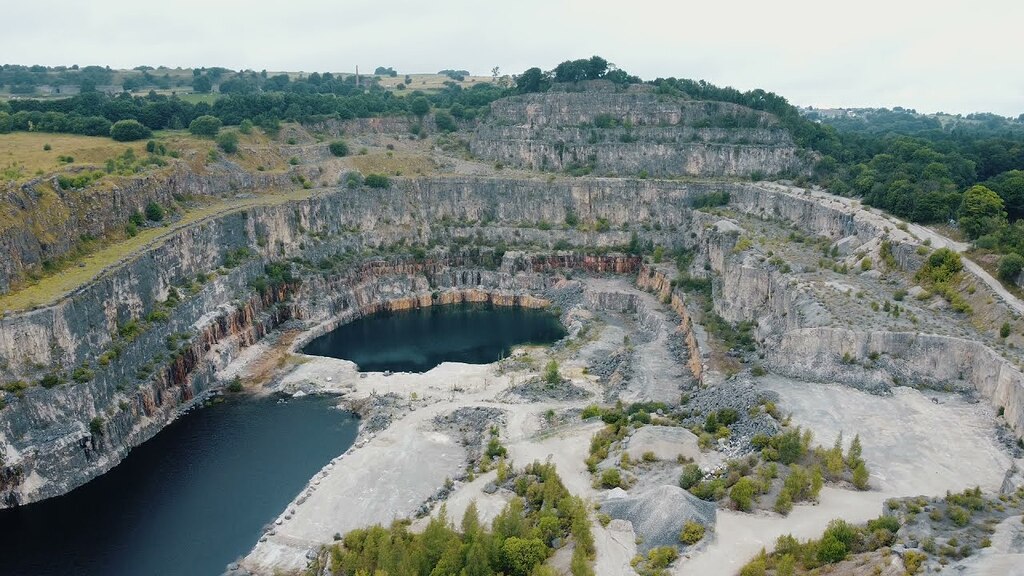 Middle Peak Quarry - Added to Lakes and Reservoirs in East Midlands ...