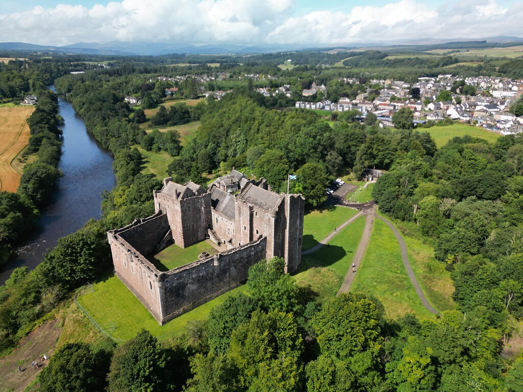 Doune Castle, Scotland - Added to Castles and Fortifications in Carse ...