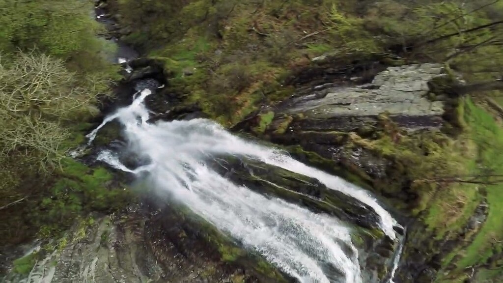 Pistyll Rhaeadr waterfall - 240ft FPV dive - Videos by FPV Drone - Grey ...