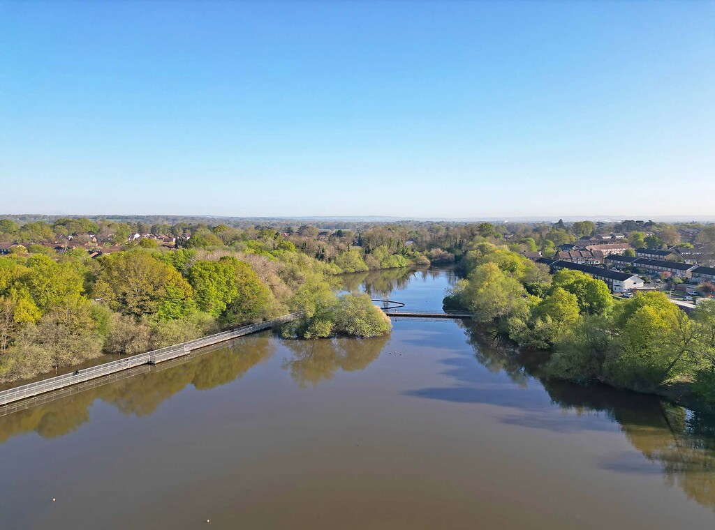 Ifield Mill Pond - Added to Parks and Recreation in Crawley, South East ...