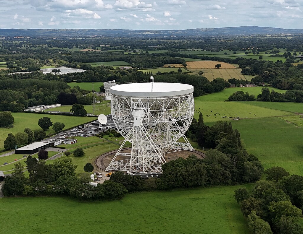 Jodrell Bank - Macclesfield, Cheshire - Photos by Drone - Grey Arrows ...