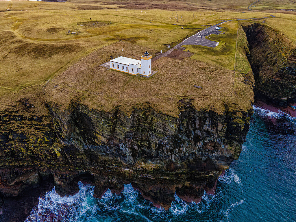 Duncansby lighthouse - Added to Lighthouses in Scotland - Where to fly ...