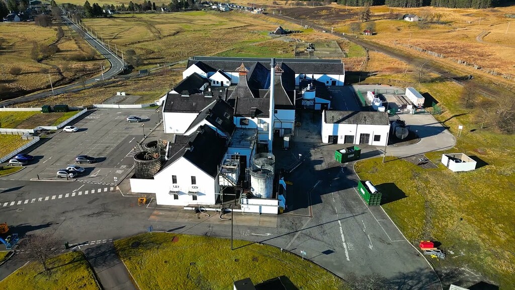 Dalwhinnie Distillery - Added to Historic Buildings in Scotland - Where ...