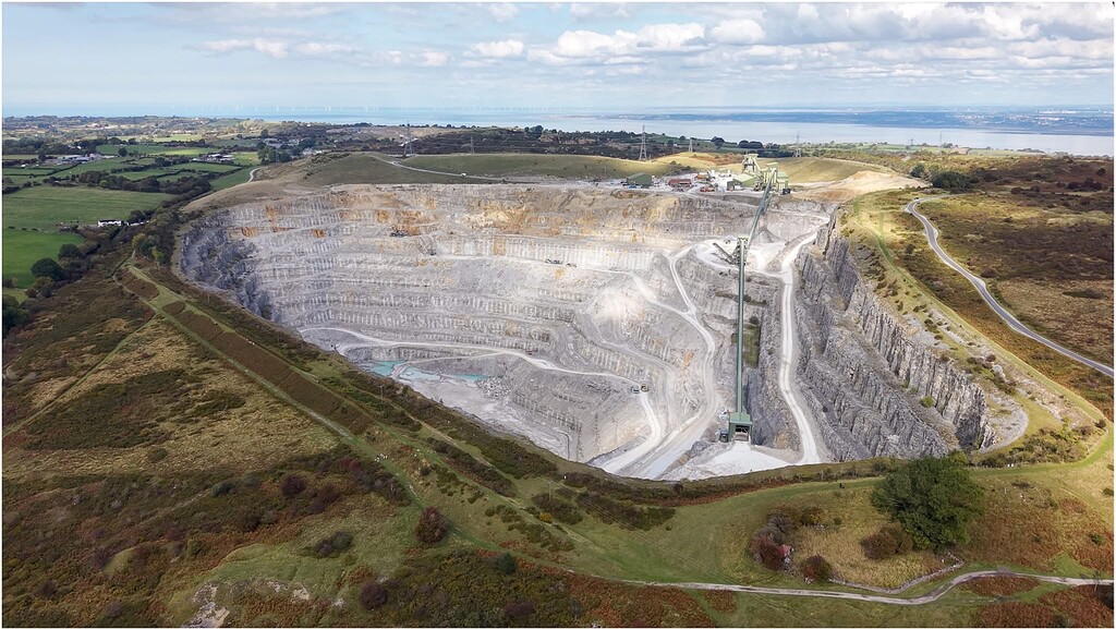 Cemex quarry Halkyn, Mini 5 pro - Photos by Drone - Grey Arrows Drone ...