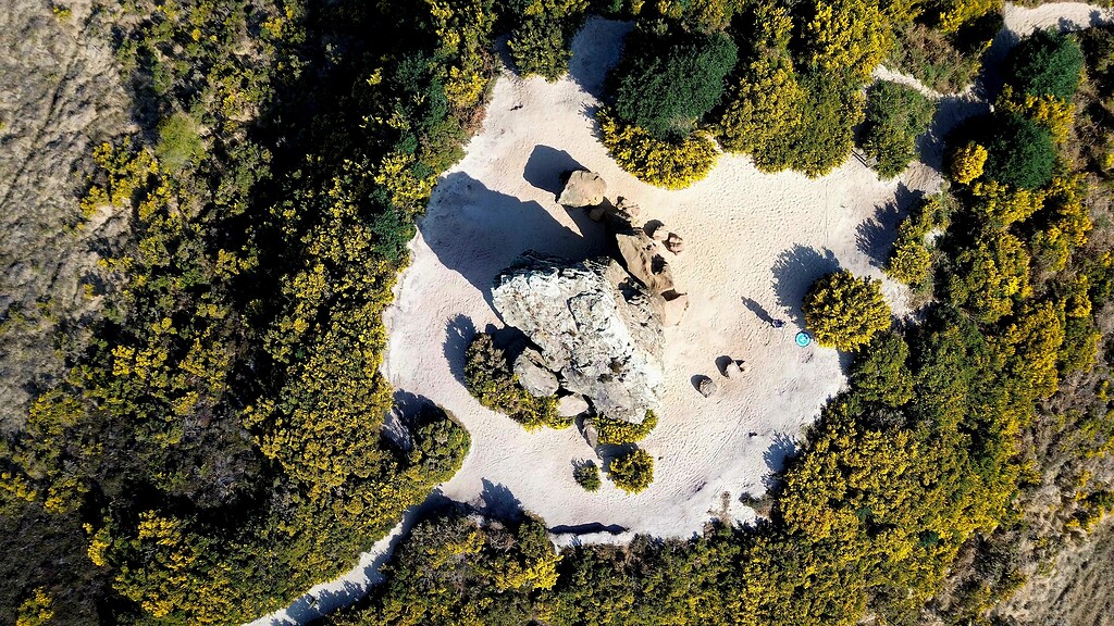 Agglestone Rock, Dorset - Photos by Drone - Grey Arrows Drone Club UK