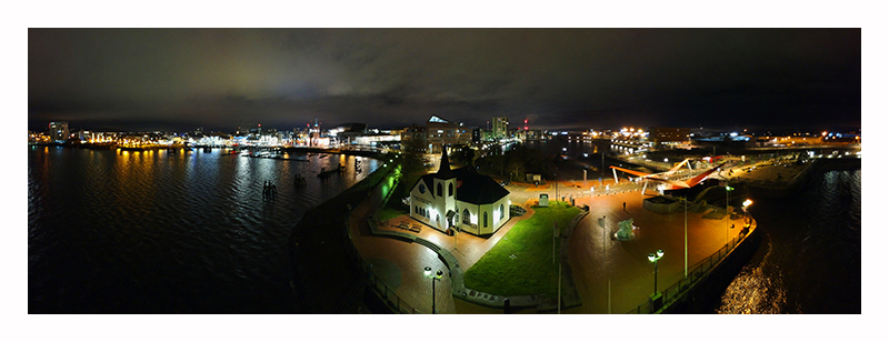 Christmas eve, Cardiff Bay 2017 - Photos by Drone - Grey Arrows Drone ...