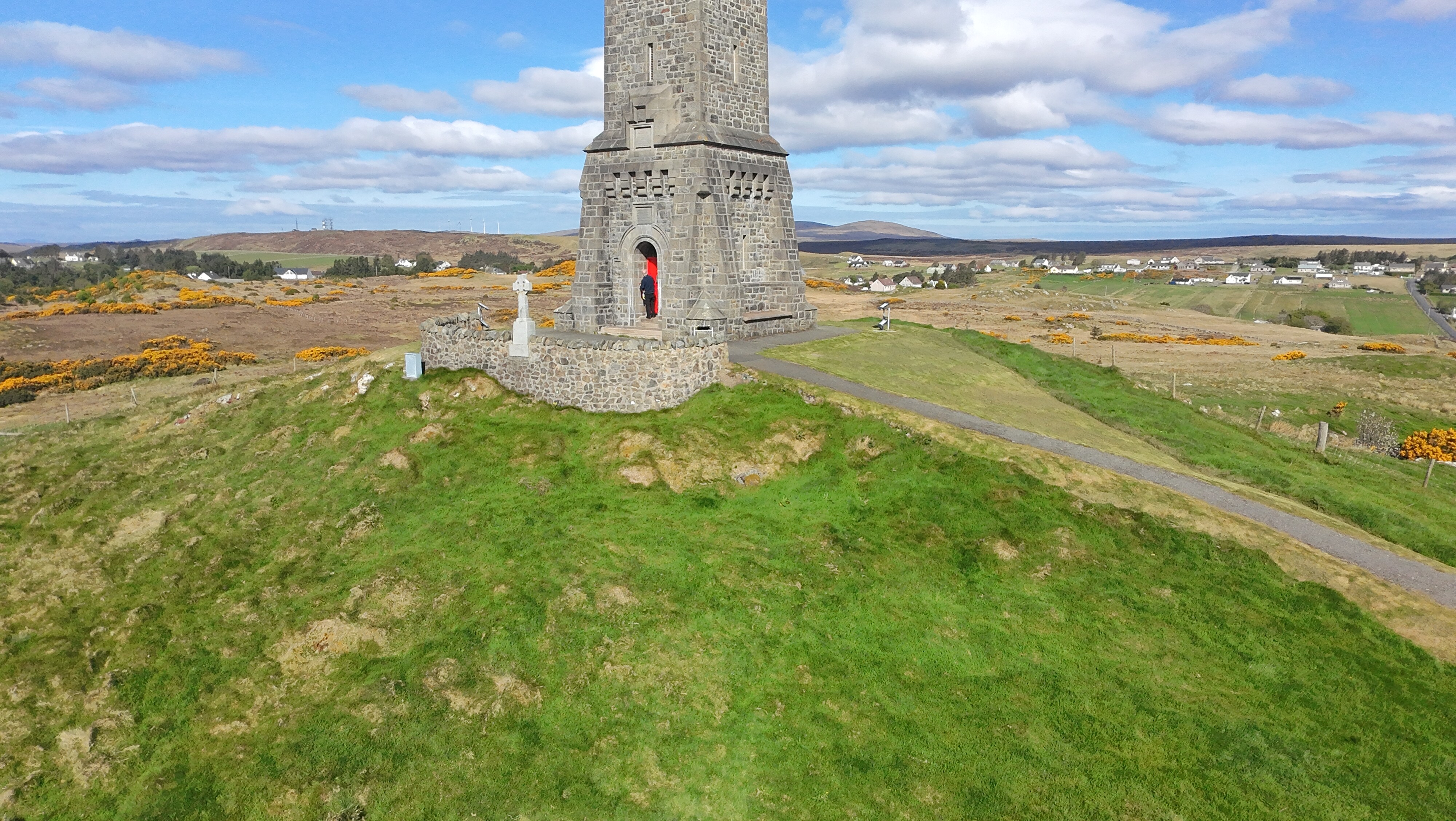 Lewis War Memorial, Stornoway West - Added to Monuments in Scotland ...